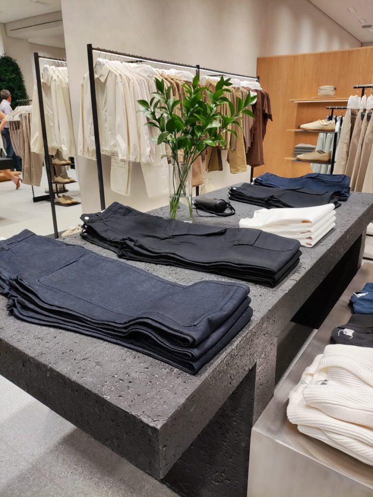 Zara lança primeira flagship no Brasil de olho na experiência do ...