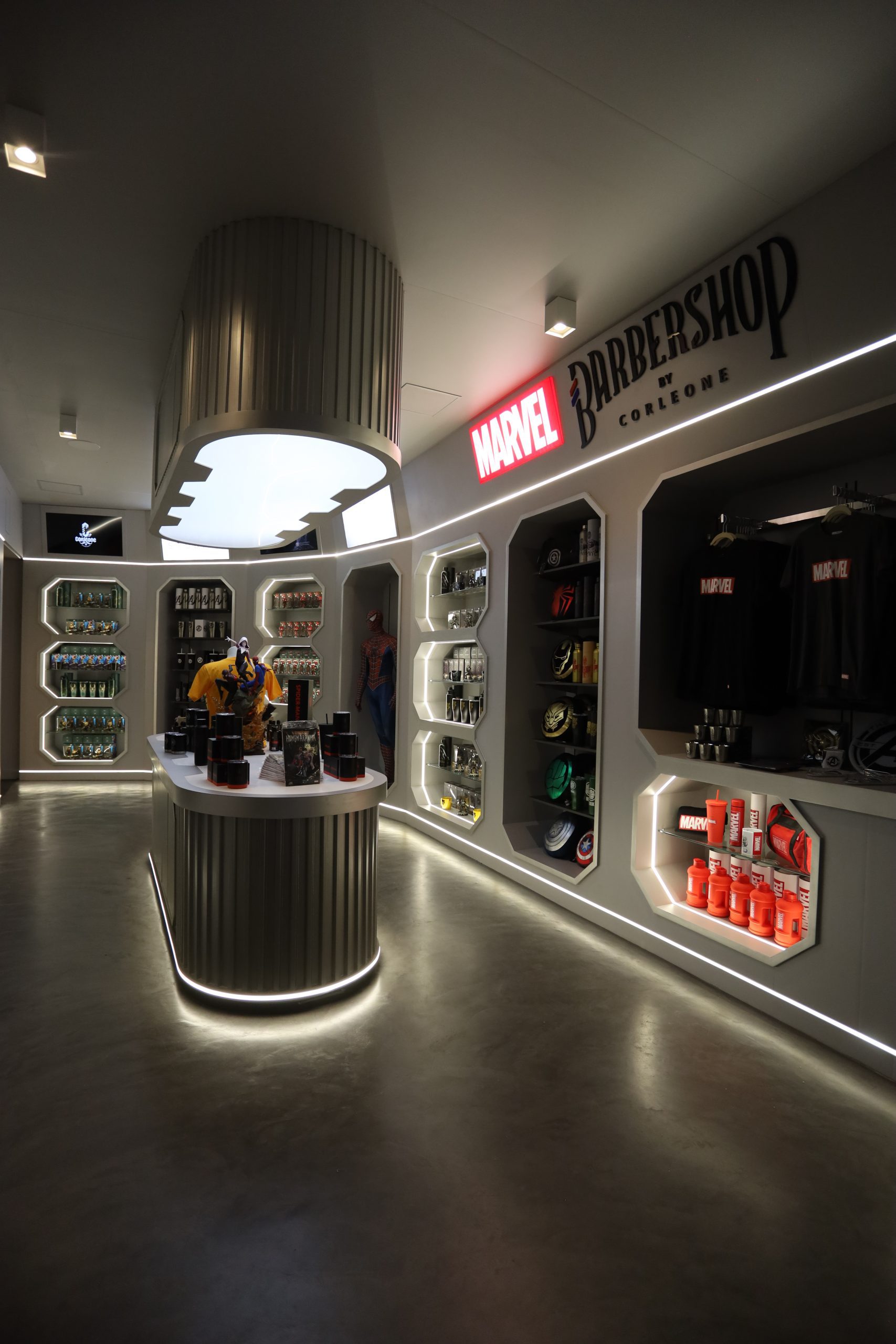 Disney e Barbearia Corleone abrem primeira Marvel Barbershop da América ...