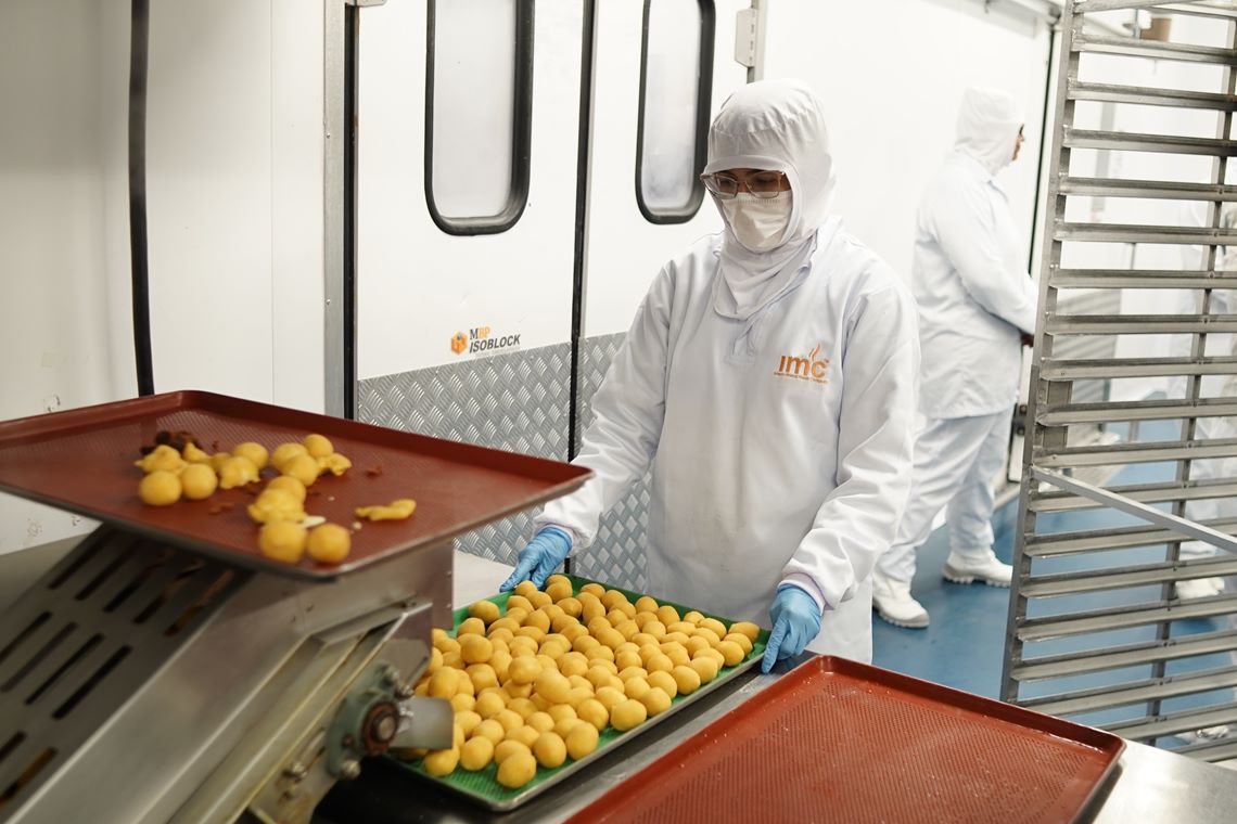Conheça os bastidores da produção do Frango Assado na Cozinha Central ...